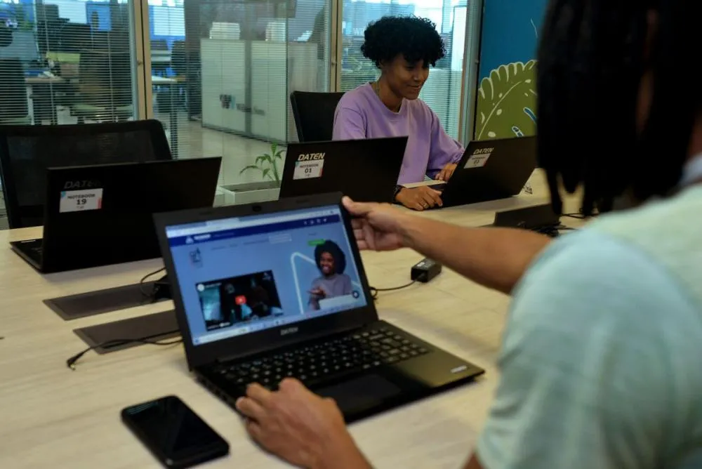 Diploma digital passa a ser obrigatório no Brasil; entenda novas regras ...